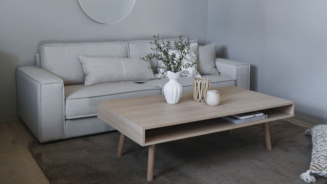 Innred med sofa til liten stue - Kid